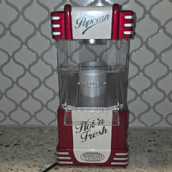 Nostalgia | Kitchen | Nwot Nostalgia Red And Silver Popcorn Maker ...